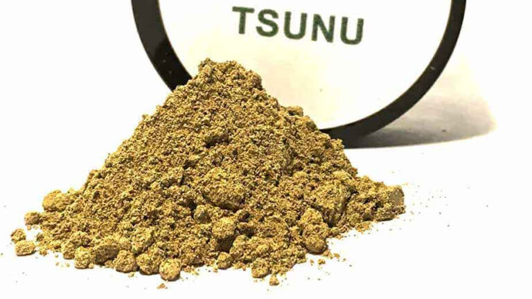 Here's Why Hapé Tobacco is Shunned by Westerners, But Loved By Shamans