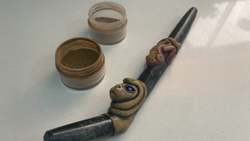 Here's Why Hapé Tobacco is Shunned by Westerners, But Loved By Shamans